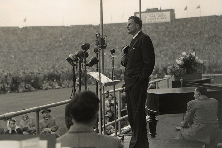 A Timeless Memorial Day Message From Billy Graham