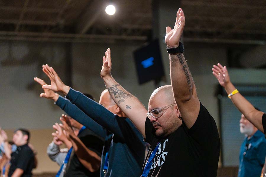 Evangelism Summit Calls Hispanic Church to Unity