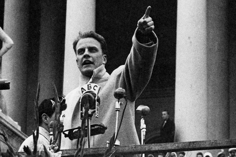 5 Answers From Billy Graham on Prayer