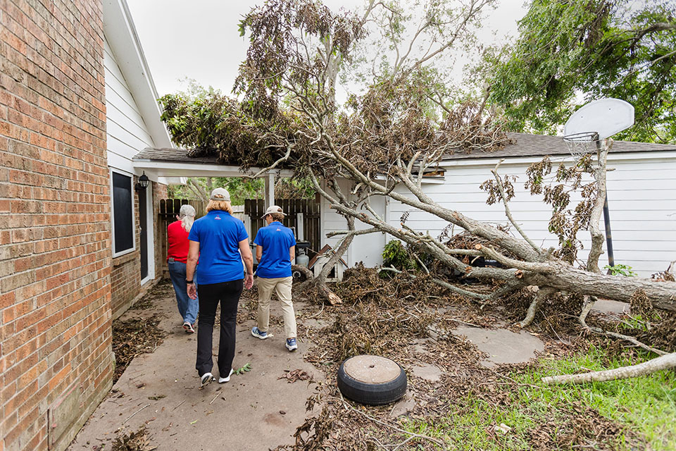 Texans Encouraged Amid Hurricane Beryl Cleanup