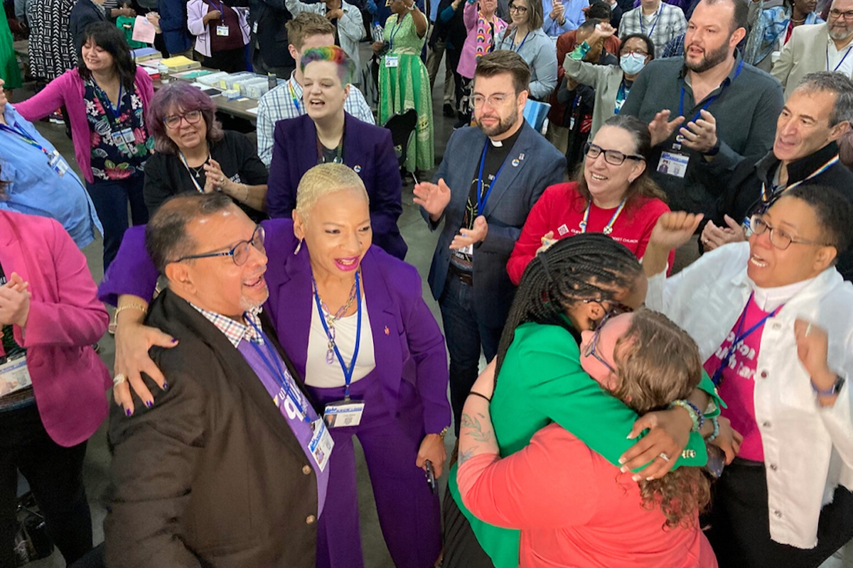 United Methodists Vote to Drop Gay Clergy Ban by Wide Margin