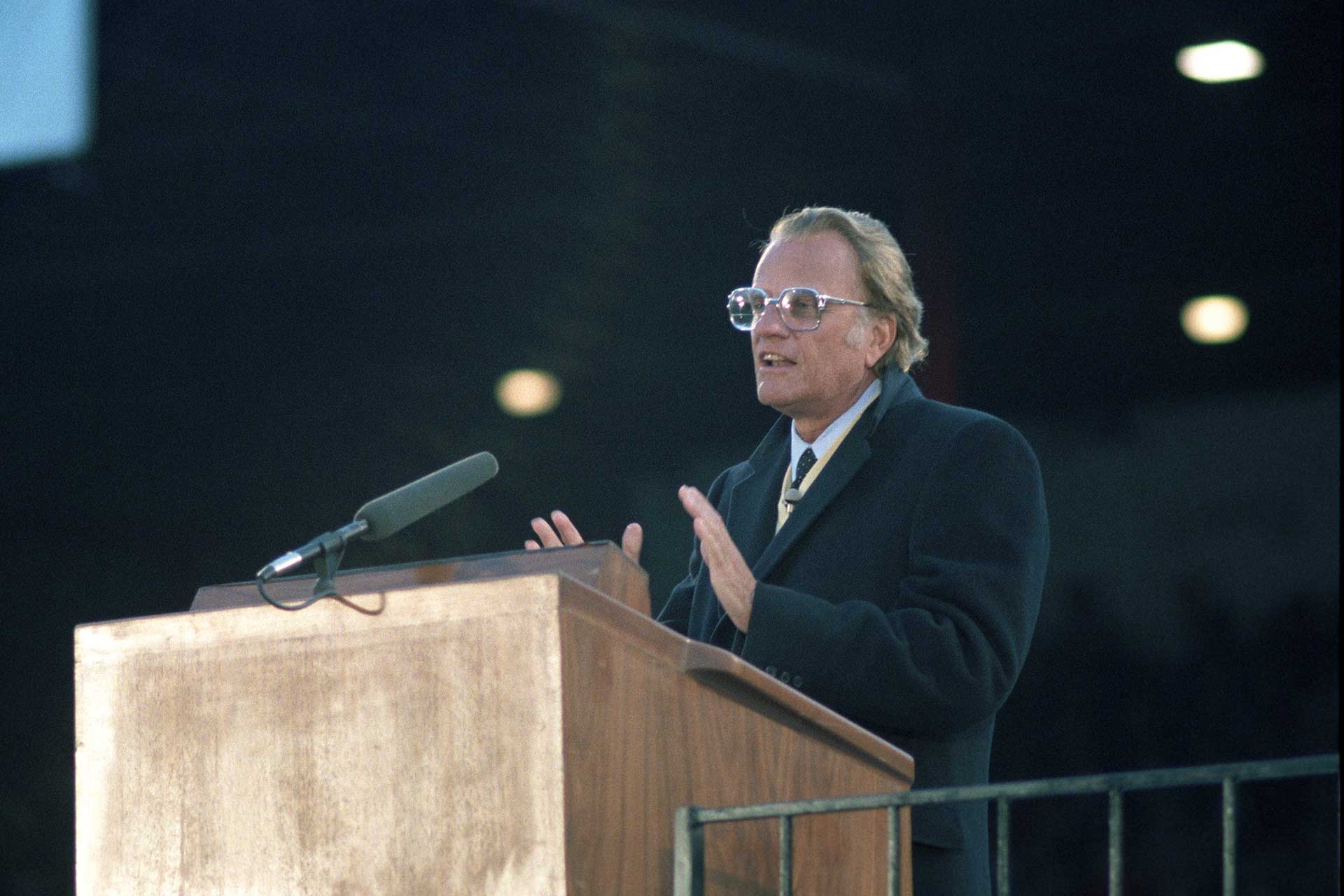 [AUDIO] Billy Graham: Real Peace