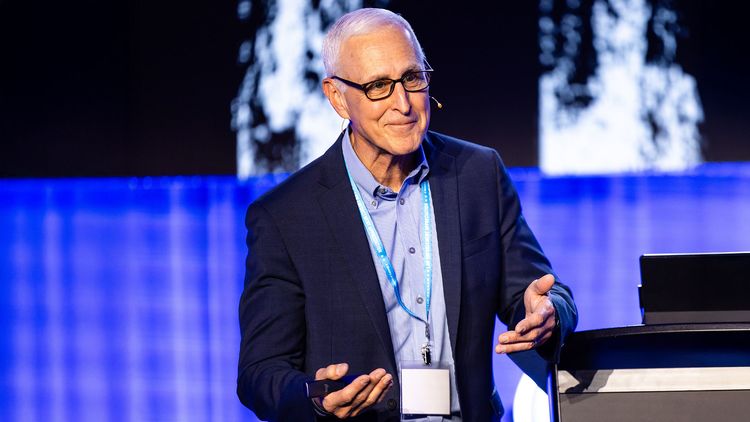 [PHOTOS] Officers Encouraged in Faith, Family, Service