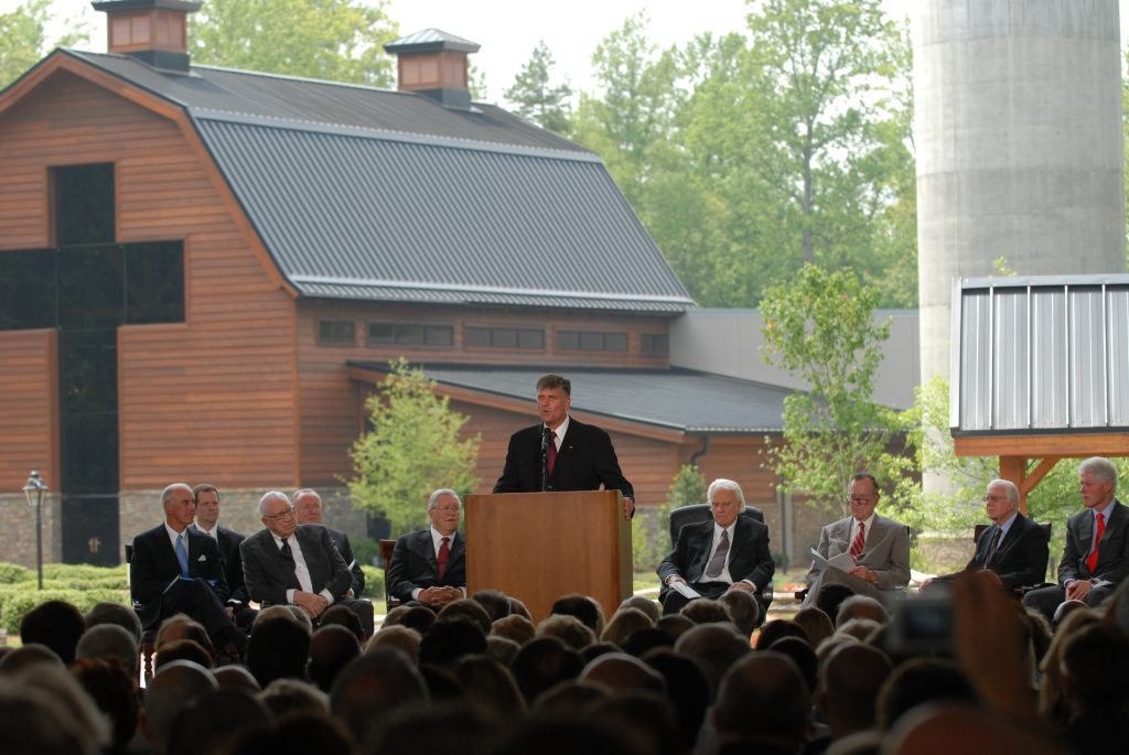 On This Date: Billy Graham Library Dedication—May 31, 2007 - The Billy ...