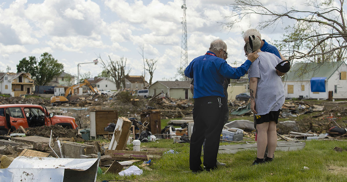 Capellanes de Billy Graham se despliegan tras tornado en Iowa