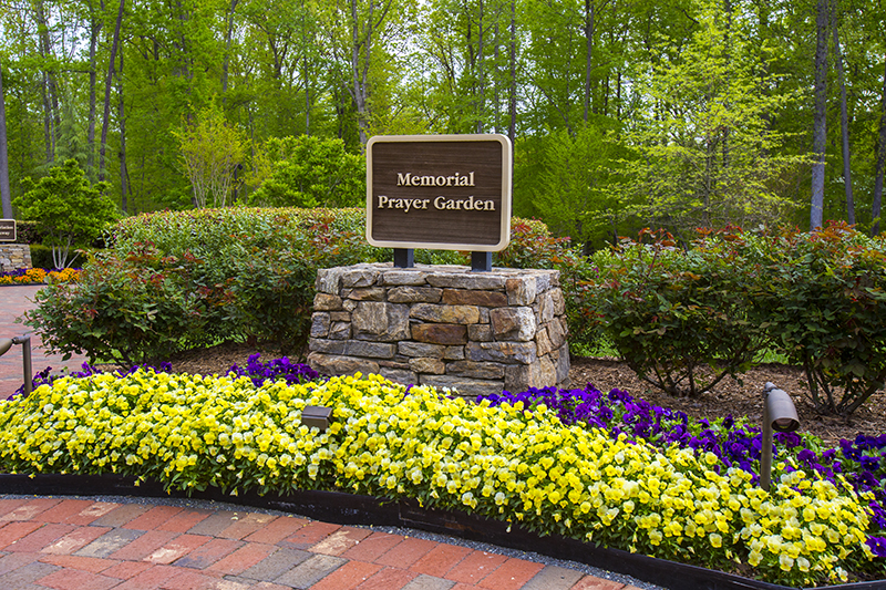 Billy Graham Library grounds available for prayer and reflection - BGEA ...