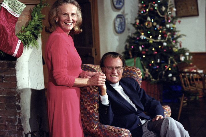 The Father's Gift - Christmas Devotional by Billy Graham - Billy Graham ...